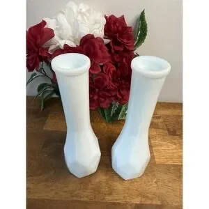 EO Brody | Accents | Vintage Eo Brody Co Milk Glass Gem Cut Vases White ...